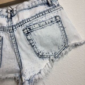 Forever 21 | Shorts | F2 Frayed And Distressed Bleach Denim Shorts 27 ...